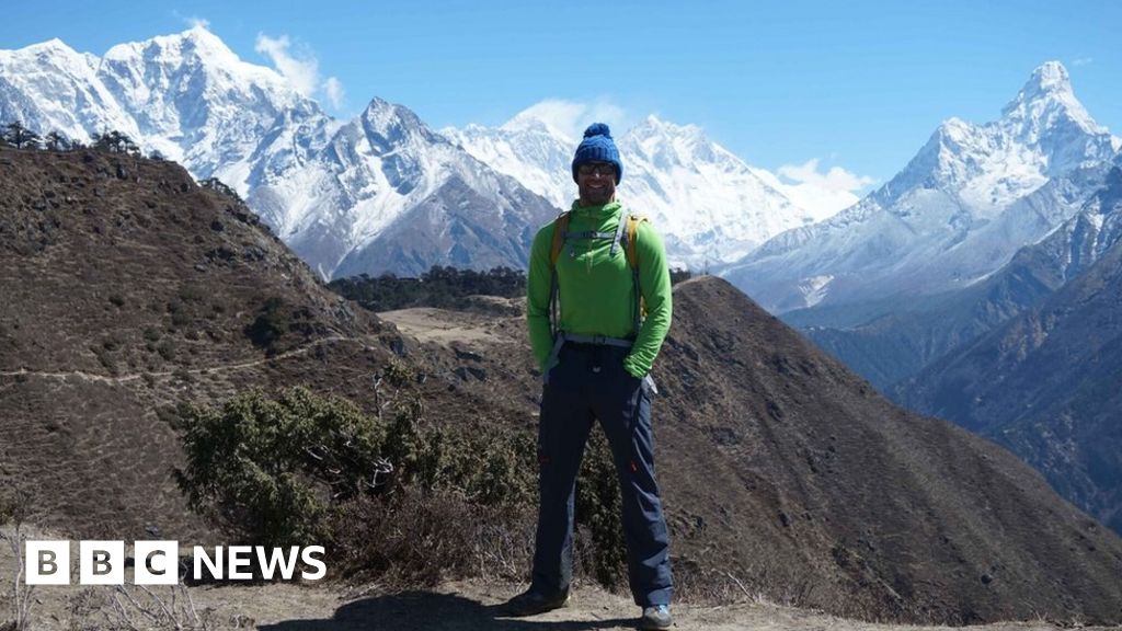 Everest explorer Richard Parks a 'ticking time bomb' - BBC News