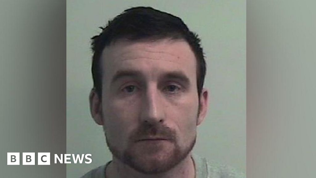 Knifeman jailed for life for Drumchapel murder of vulnerable man - BBC News