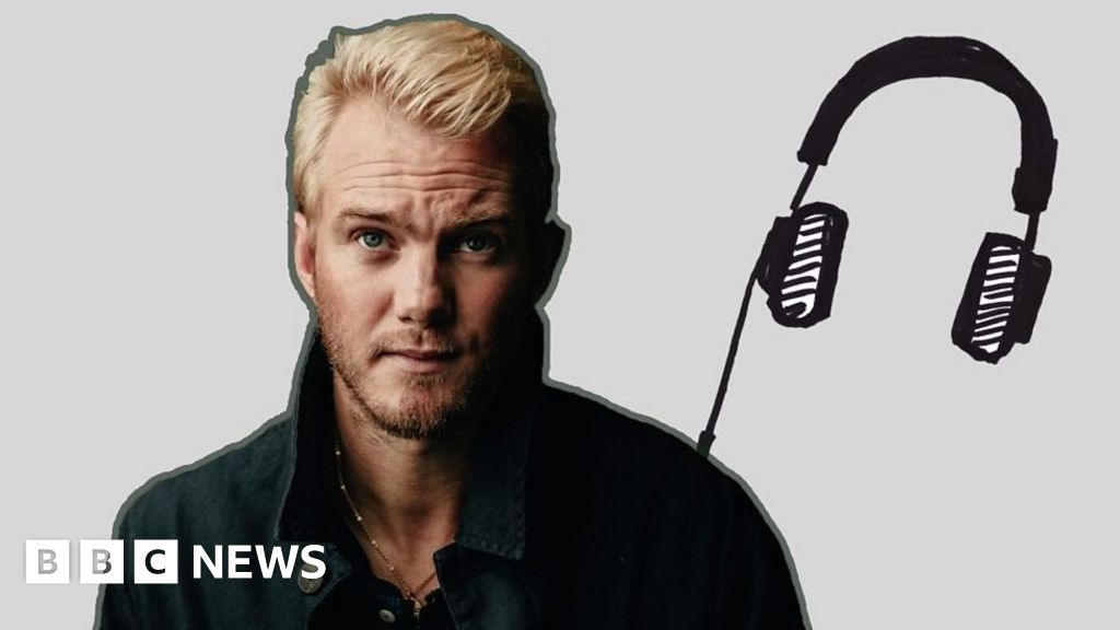 How to write a song: Tips from 1D and Little Mix writer - BBC News