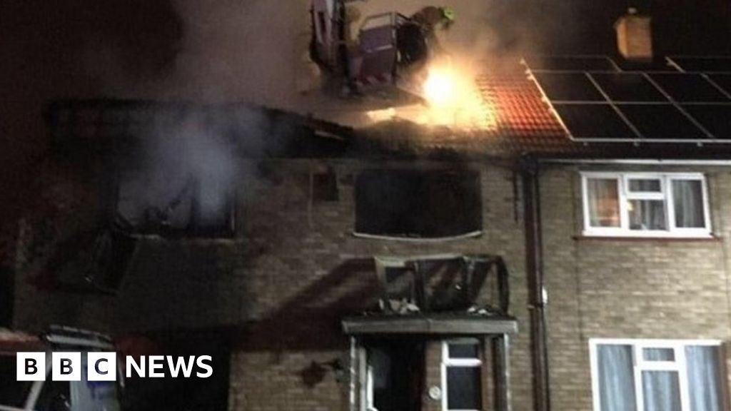 Man seriously injured in Stevenage house explosion - BBC News
