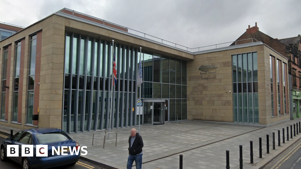 Whitehaven homes approved despite fears there are 'too many' - BBC News