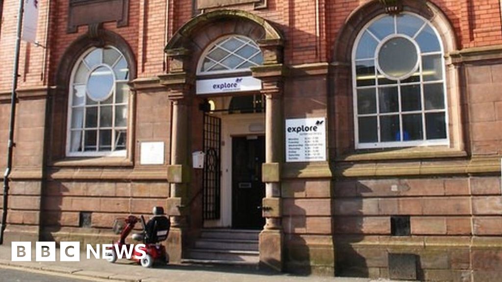 Tyldesley Library campaigners celebrate as building saved by listing