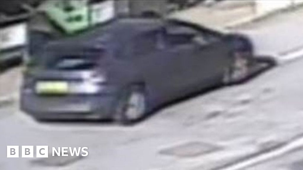 Burnt-out vehicle linked to fatal Telford shooting - BBC News