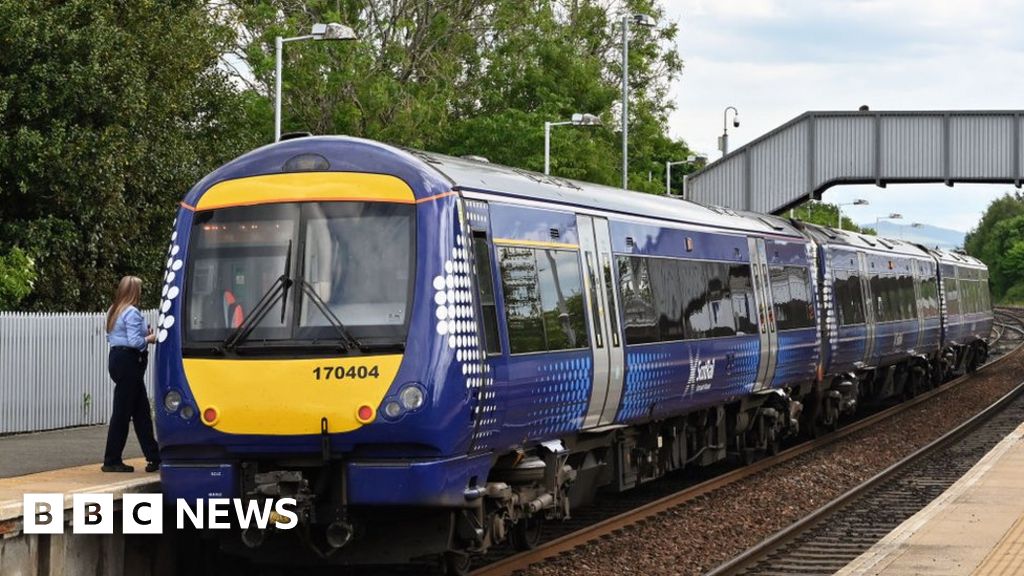 Scottish rail passengers facing further strike disruption - BBC News