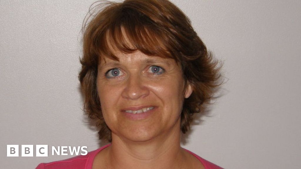 Ian Stewart received nearly £100k after Diane Stewart's death - BBC News