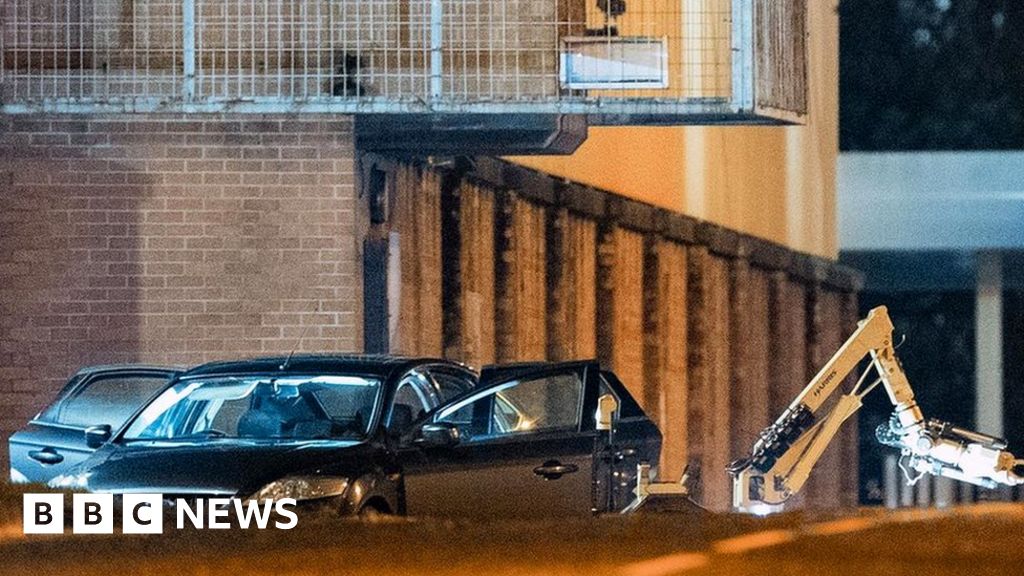 Londonderry alert: Man forced to drive at gunpoint to police station