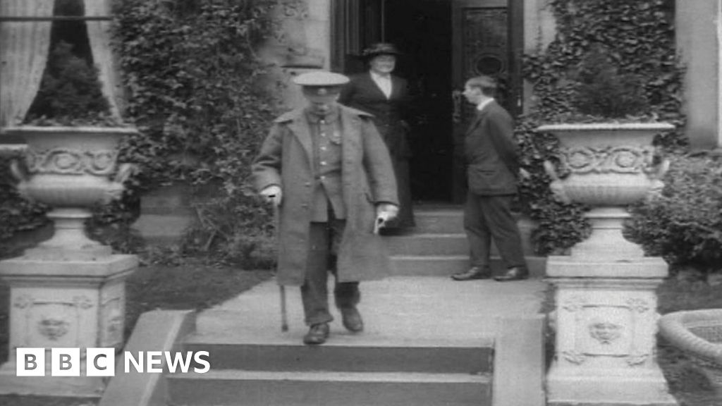 Private George William Chafer, of Bradford, wins the VC - BBC News