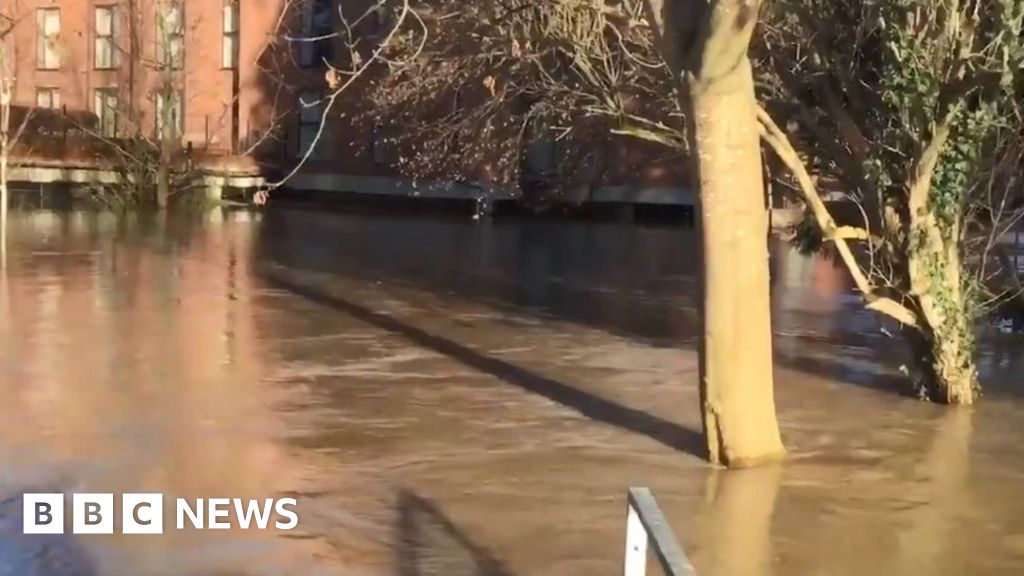 Buckingham flooding event cancelled due to poor weather - BBC News