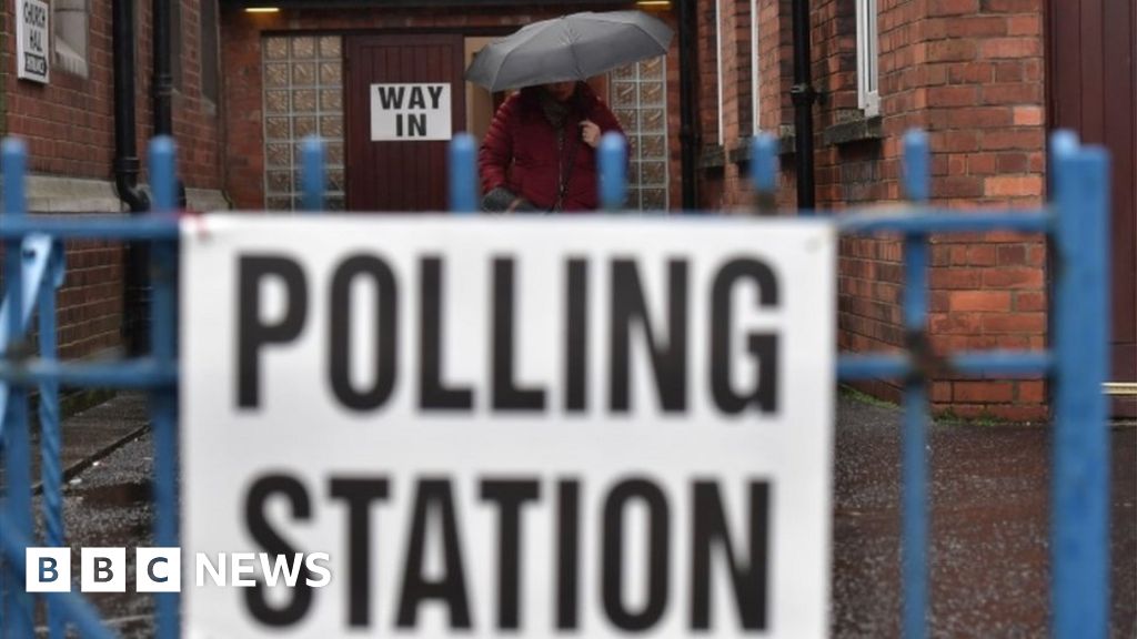 Single transferable vote (STV): What is Northern Ireland's voting ...