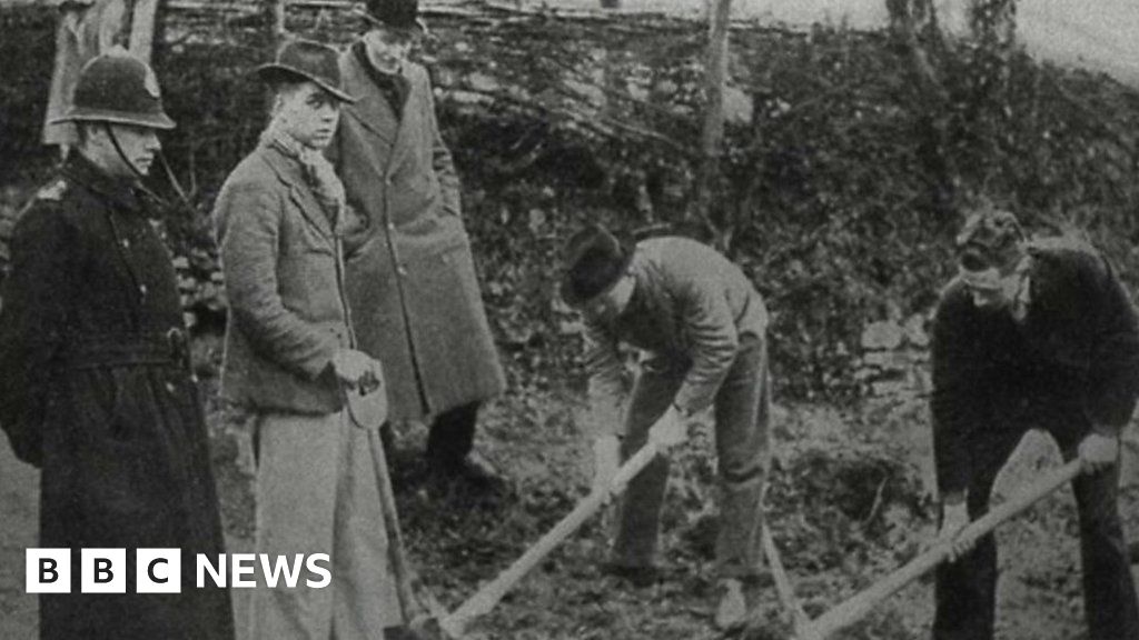 Headless torso mystery in Gloucestershire still unsolved after 80 years ...