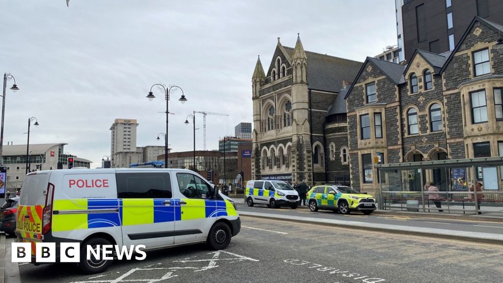 Death at Cardiff address treated as suspicious, police say - BBC News
