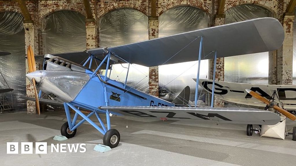 Hooton Park airfield museum plans to expand - BBC News