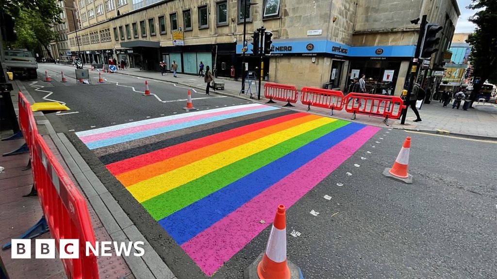 Bristol's first Pride rainbow crossing revealed - BBC News