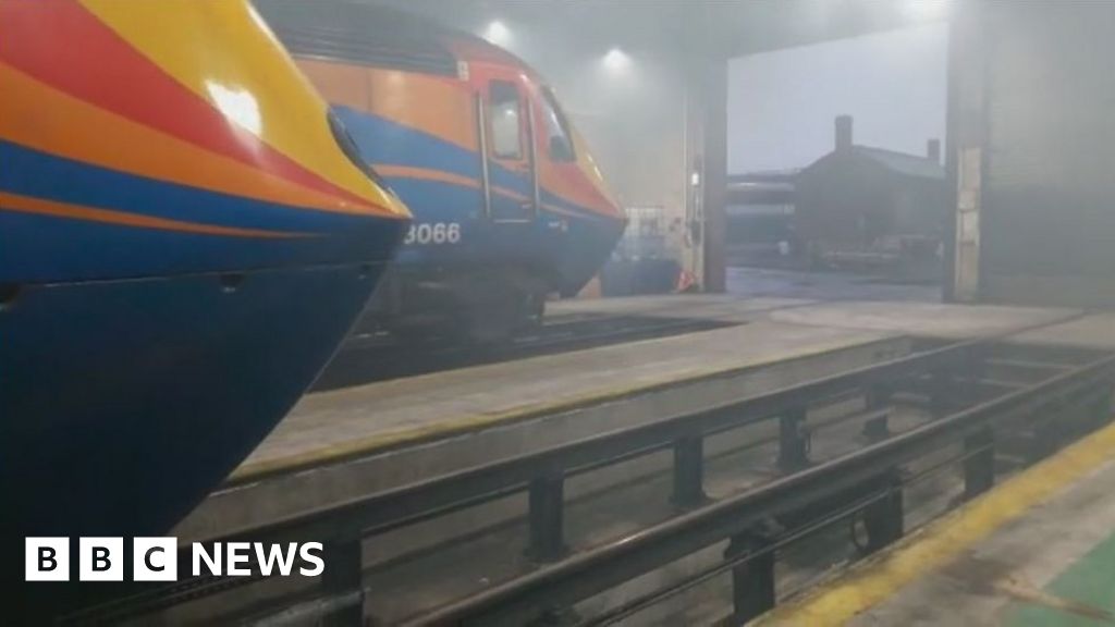 Leeds rail depot cancer diagnoses prompt diesel fumes fear - BBC News