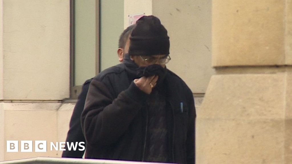Dentist jailed for three years over £780,000 fraud - BBC News