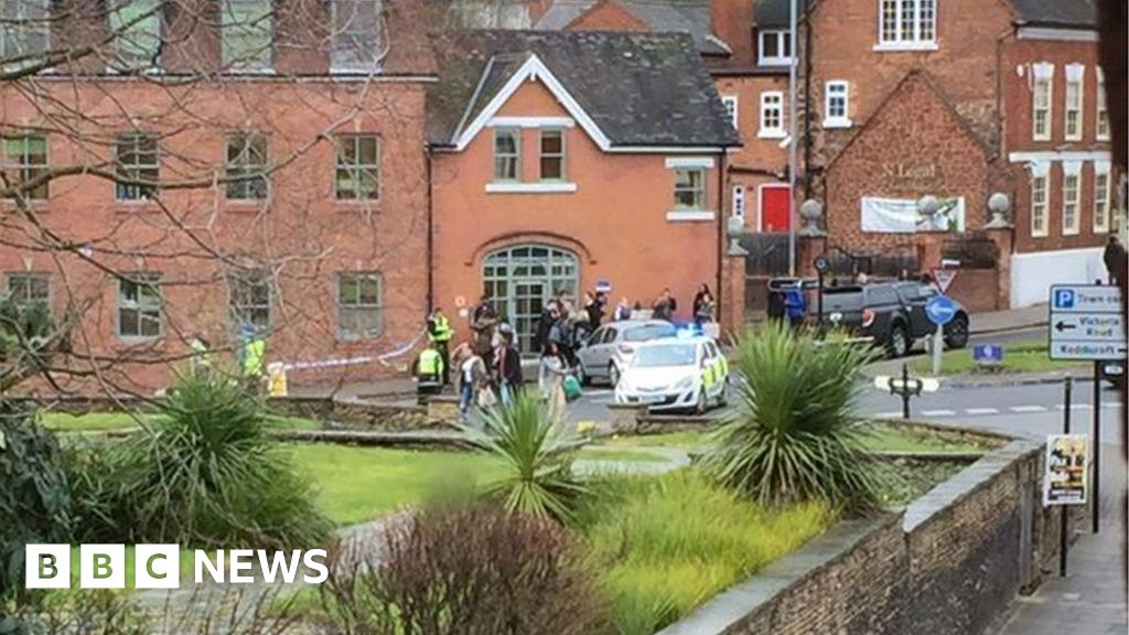 Man in court over Sutton Coldfield pregnant woman stabbing - BBC News