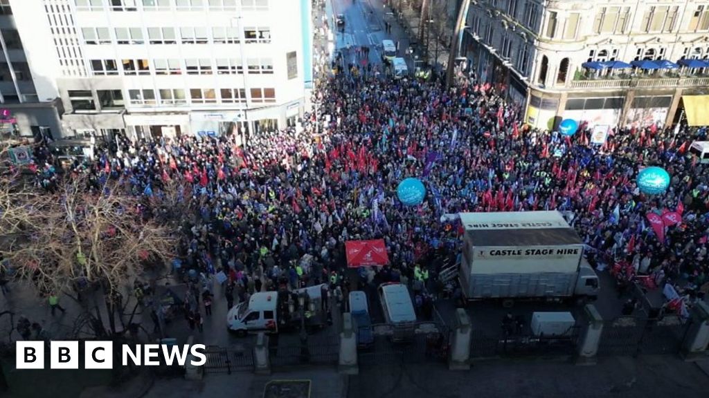 Strikes: Thousands in NI plead for politicians to 'release the purse ...
