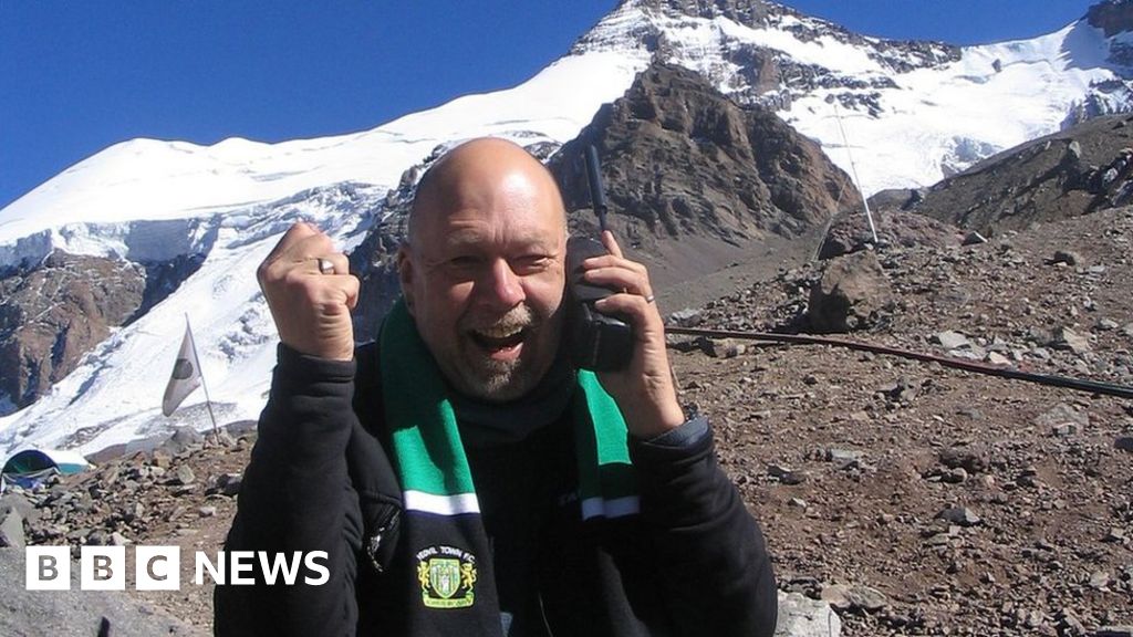 Following football from afar: 'You have to get creative' - BBC News