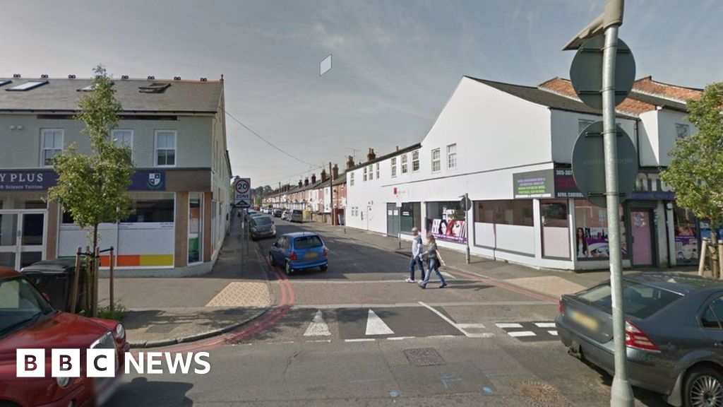 Reading double stabbing: Two injured in mass brawl