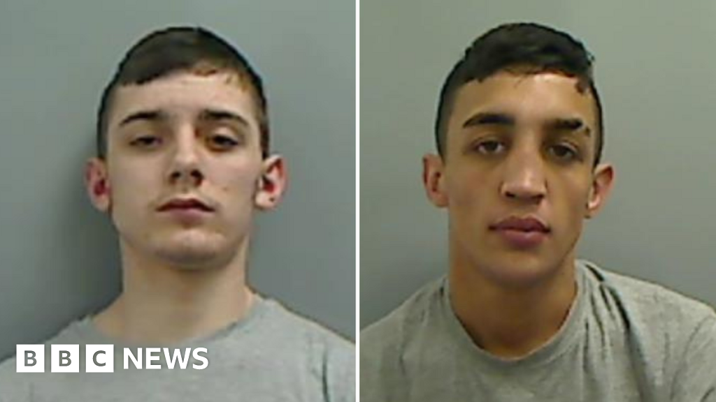 Middlesbrough: Men jailed after screwdriver attack on man - BBC News