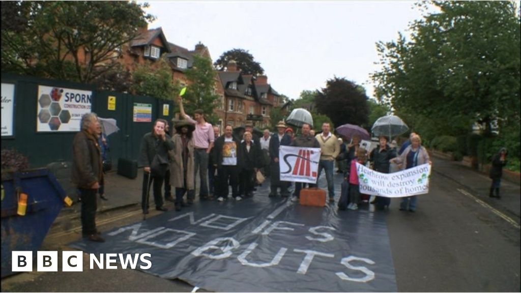 Heathrow expansion: Protesters take direct action against executives ...