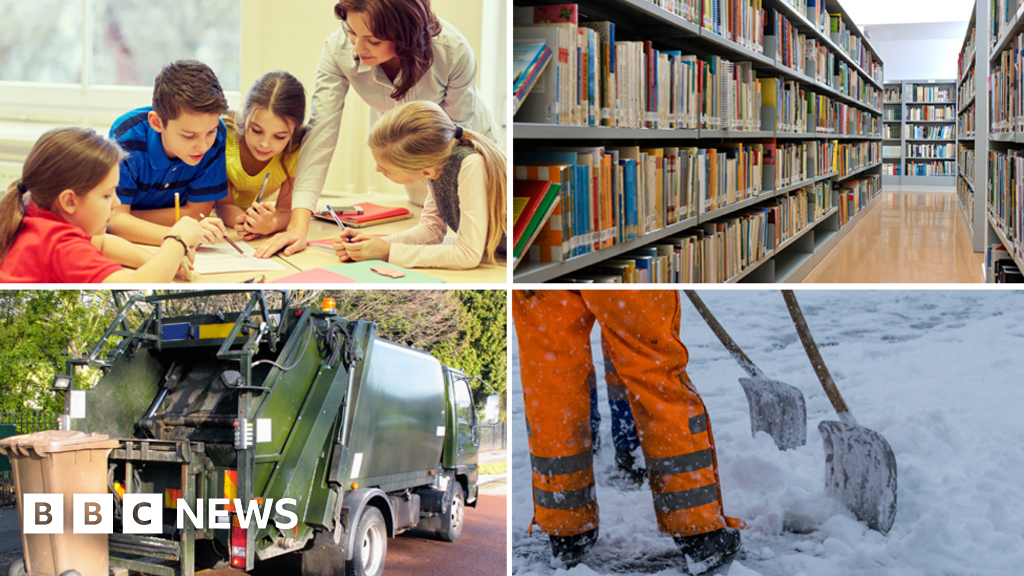 'Work together' demand put to Welsh councils - BBC News