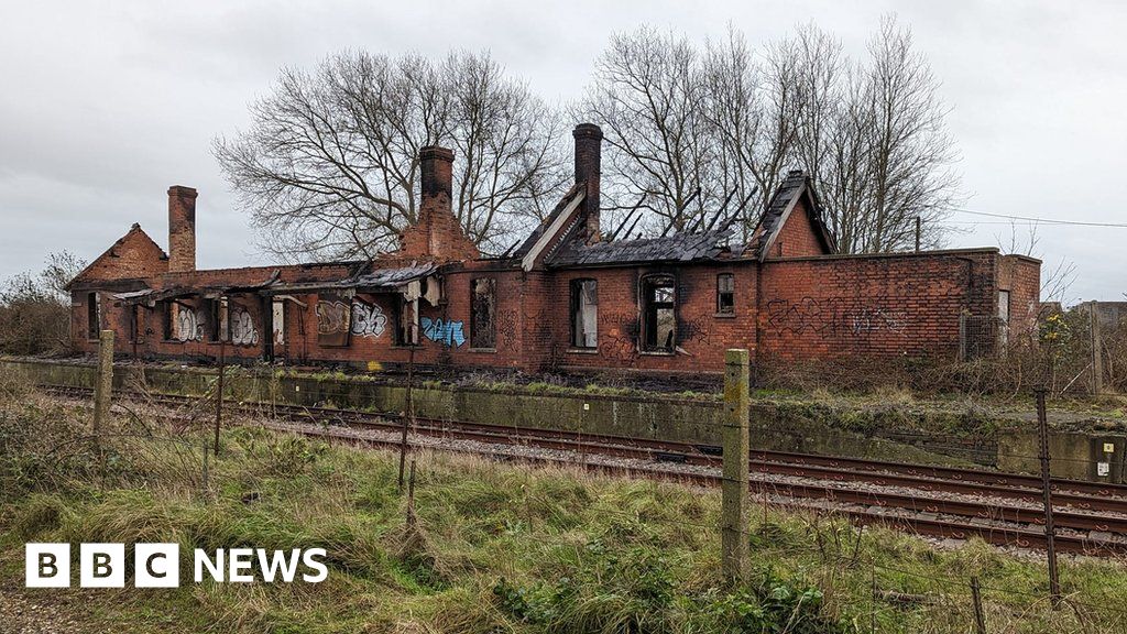 Lydd Railway Station: Campaigners seek to restore derelict building ...