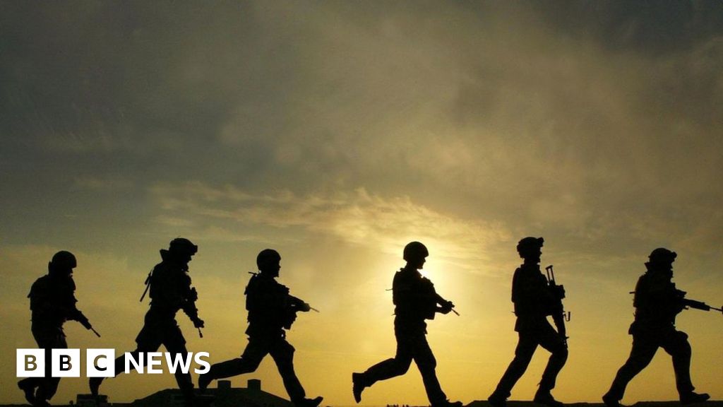 Iraq Inquiry: Families say report must be published this year - BBC News