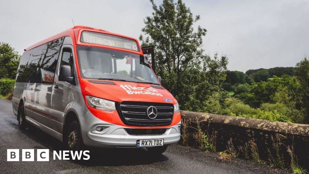Bwcabus service in mid and west Wales to close over funds - BBC News