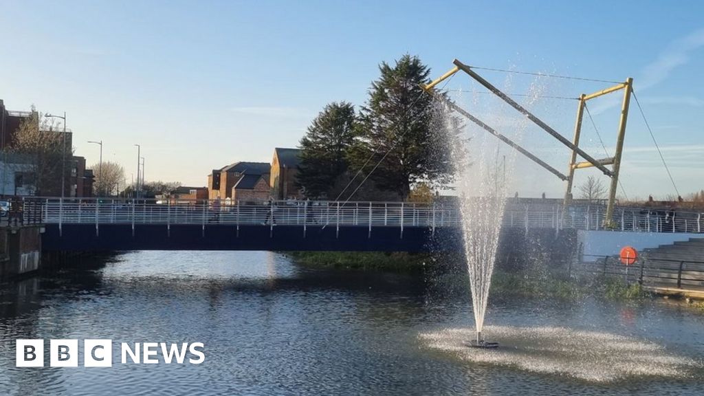 Grimsby fountain removed for repairs after vandal damage