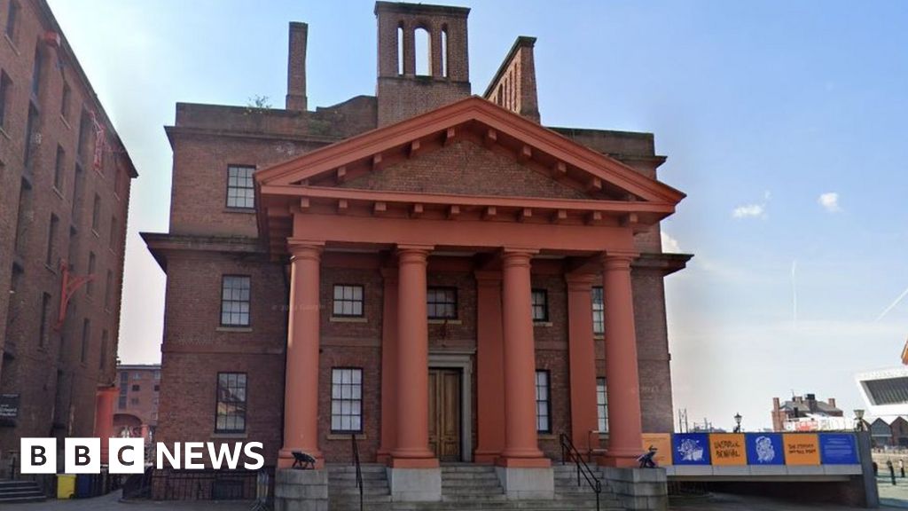 Liverpool waterfront: Canning Dock to tell the slave trade story - BBC News