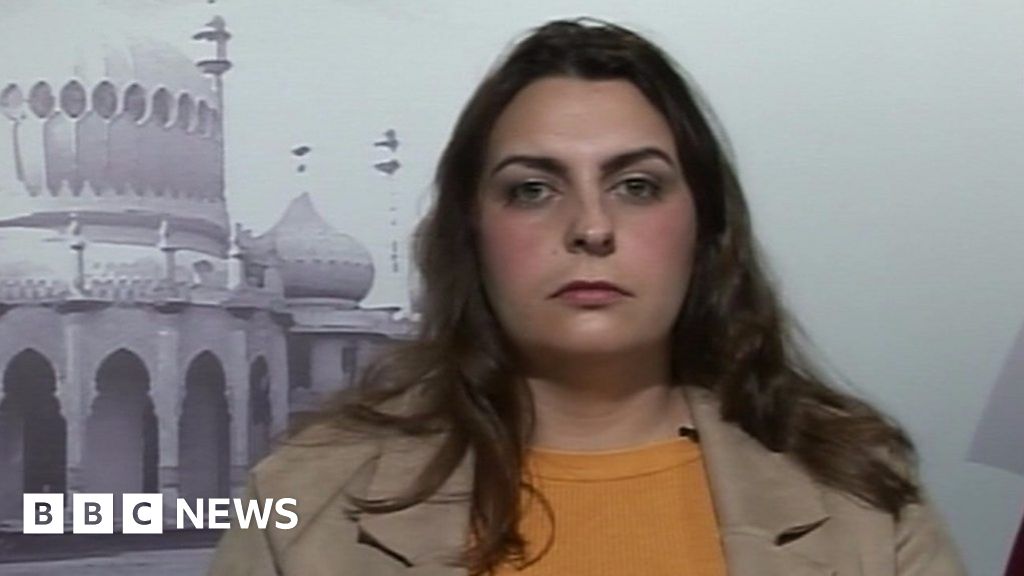 Traveller communities 'suffering discrimination' - BBC News