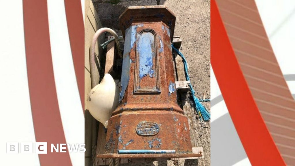 RNLI 120-year-old collection box from Cornwall restored to use - BBC News
