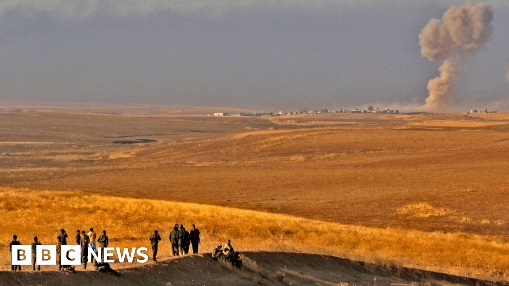 Mosul offensive: Turkish and Kurdish forces launch attacks on IS - BBC News
