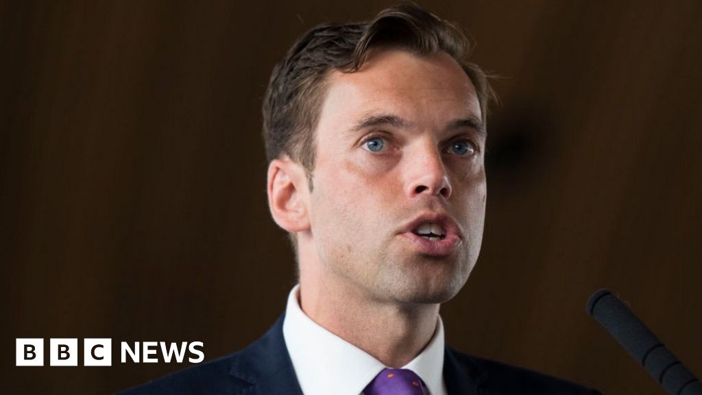 Labour's deal with Plaid Cymru must end, ex-minister says - BBC News