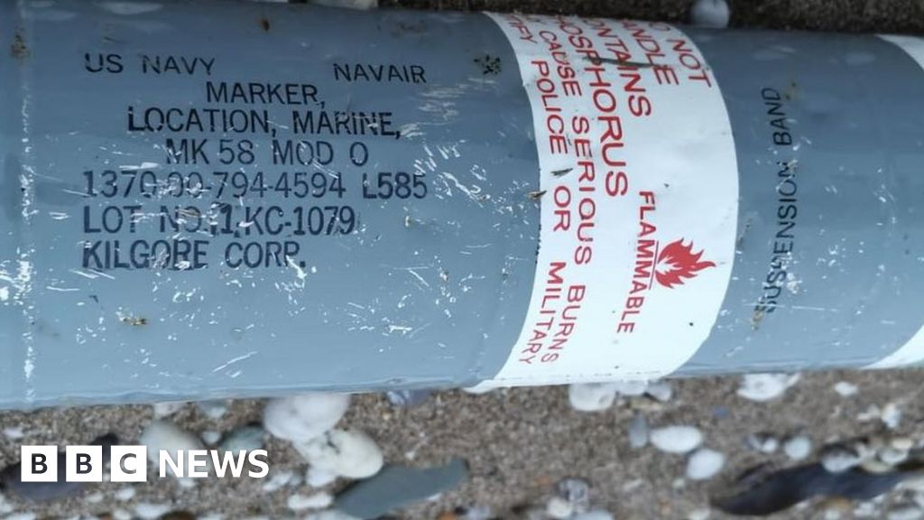 Controlled explosion of device found on Leas Foot beach