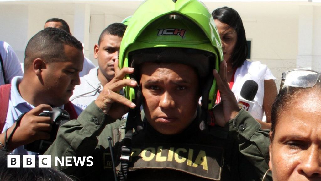 Colombia police station bombing kills five and injures dozens - BBC News