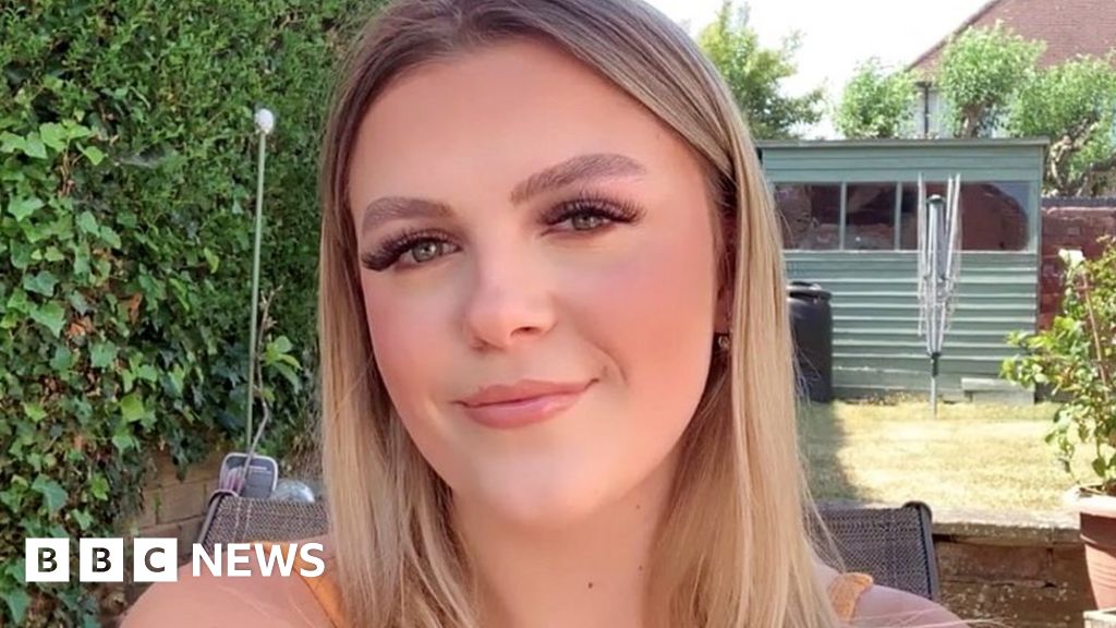 Street harassment: Cardiff victim backs crackdown - BBC News