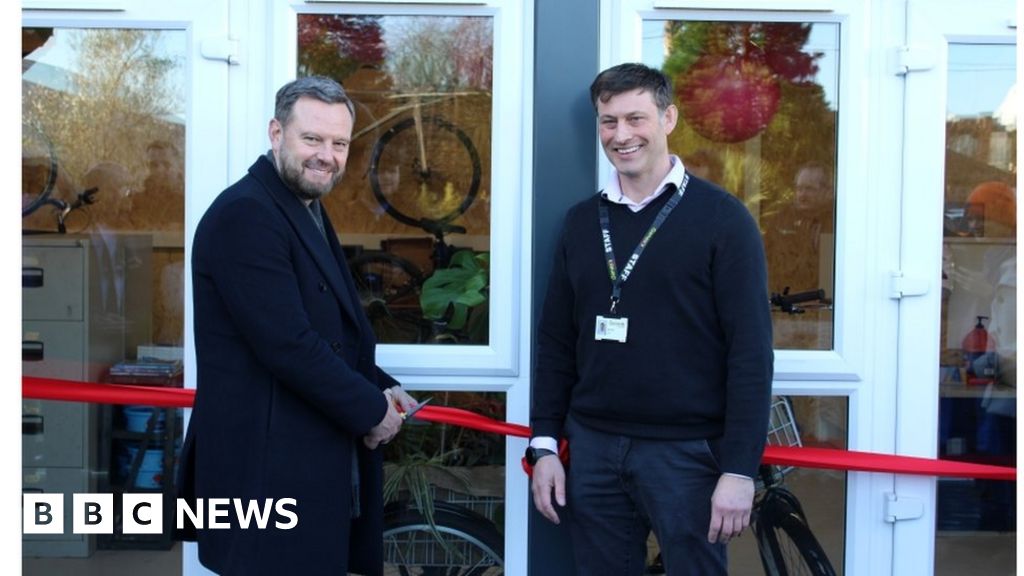 Ipswich Town chief exec Mark Ashton opens charity facility - BBC News