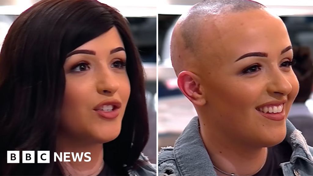 First Dates contestant takes off her wig: Everyone cries - BBC News