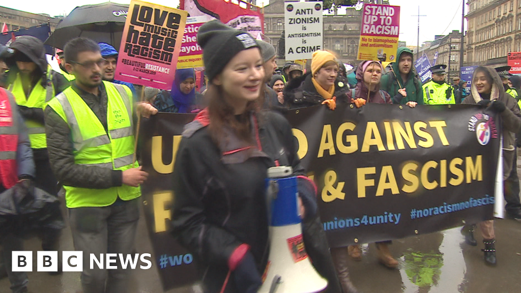 Stand up to Racism protests held in Glasgow - BBC News
