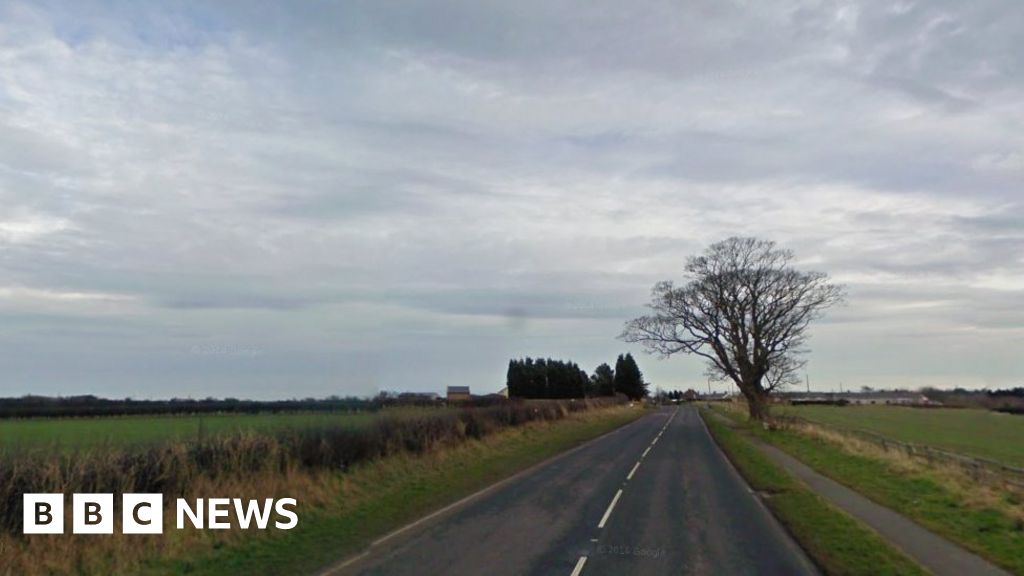 Man arrested over Choppington teenager death crash - BBC News