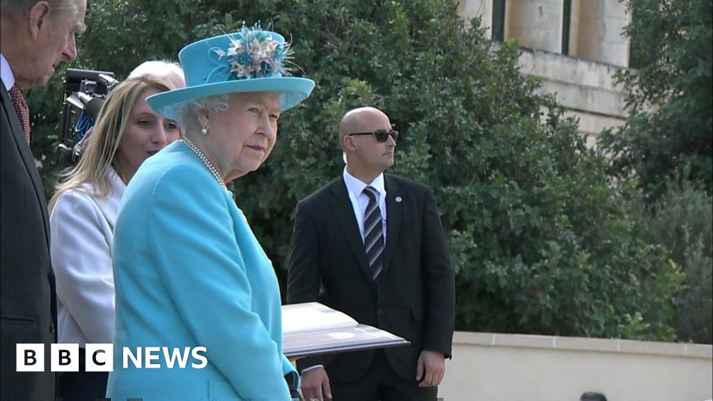 Happy Malta memories for the Queen - BBC News