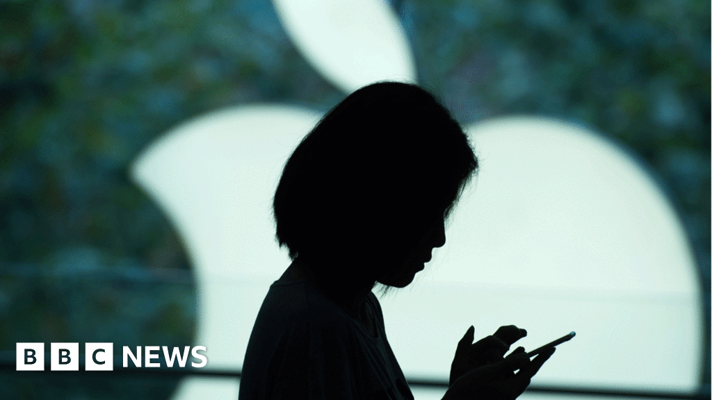 The iPhone at 10: How the smartphone became so smart - BBC News