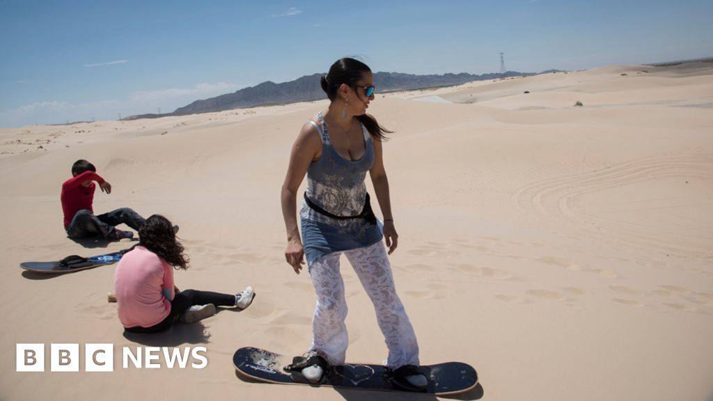 Samalayuca dunes: From no-go area to hot destination - BBC News