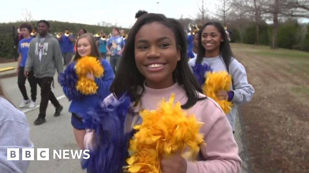 Route 45: Tupelo band prepare for inauguration day - BBC News