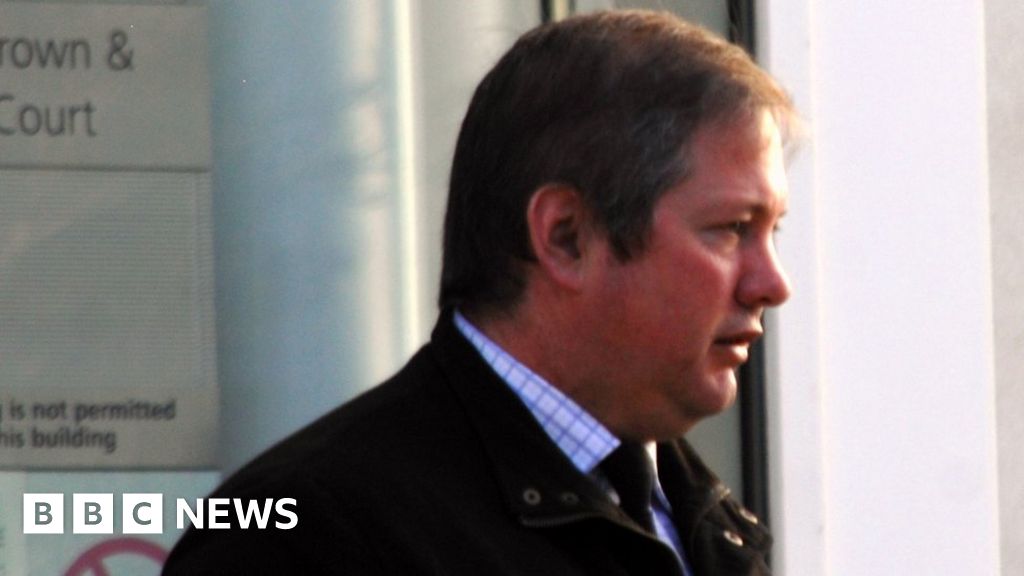 Farm death accused 'started fatal machine' - BBC News