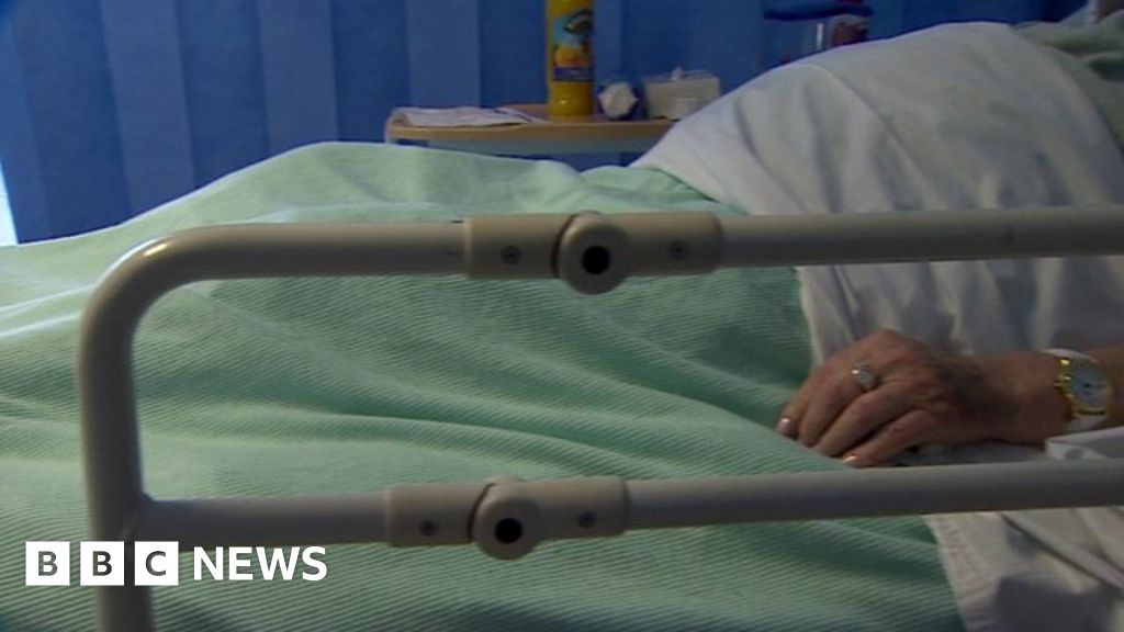 Elderly being 'trapped' in hospital, charity Age UK warns - BBC News