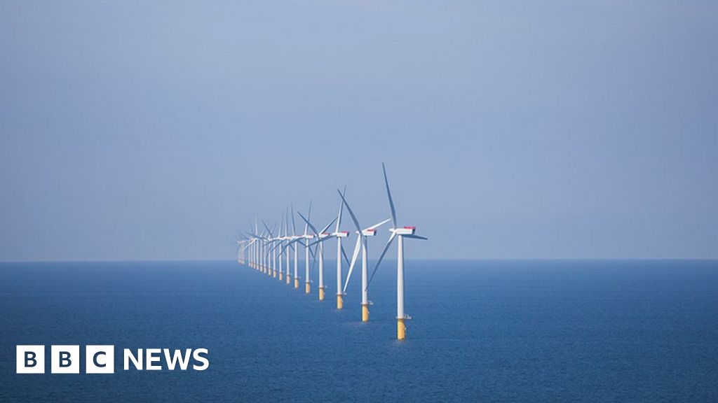 East Anglia Three offshore wind farm gets planning approval - BBC News