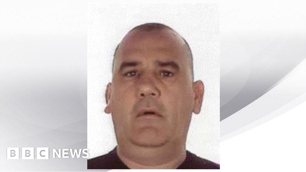 Colin Blake jailed for £85,000 'manipulative' neighbour scam